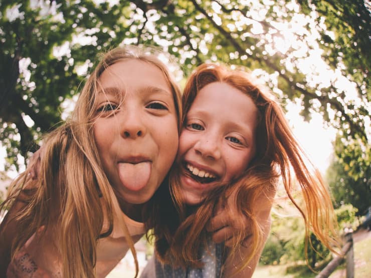 Flachwitze für Kinder: Zum Kaputtlachen komisch