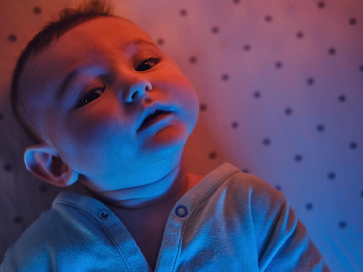 Rotes Licht für Babys zum besseren Einschlafen