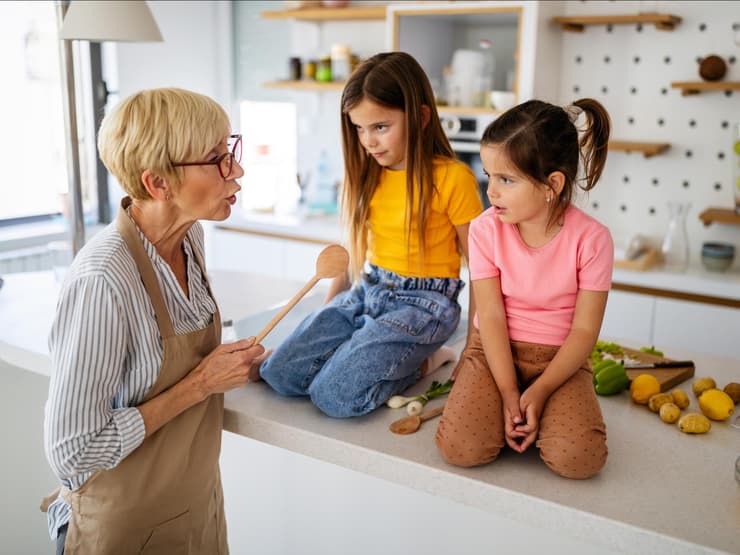 Dürfen Eltern mit fremden Kindern schimpfen?