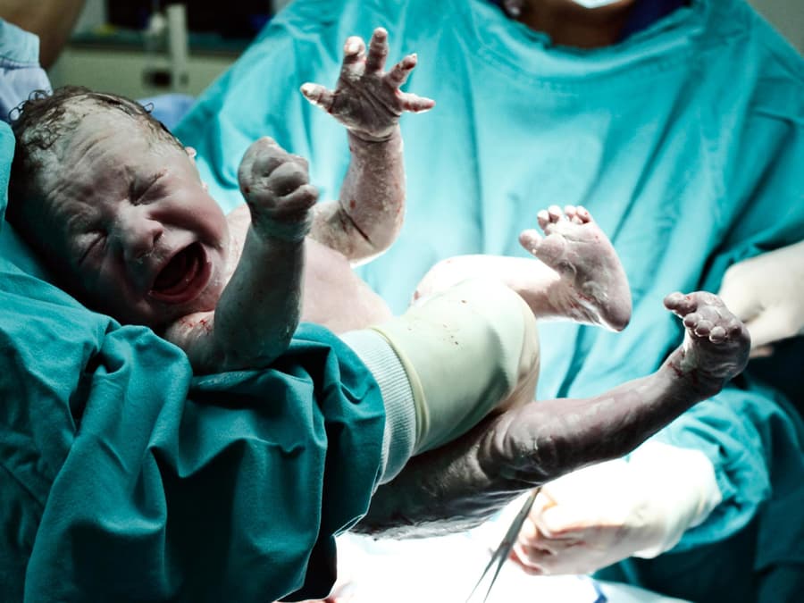 "Die Geburt eines Kindes ist wie ein wilder Sturm"