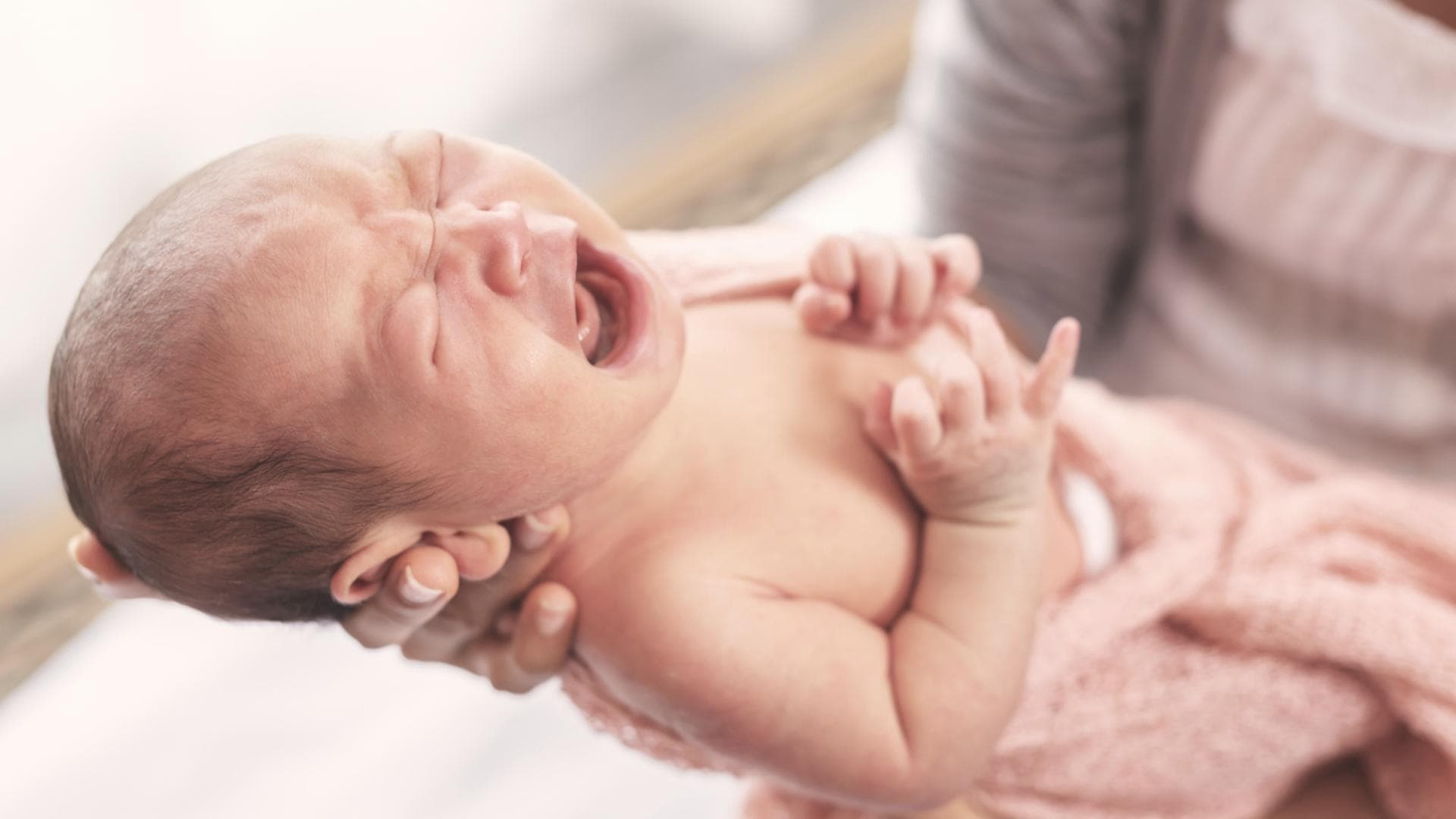 Verstopfung bei Babys: Wie Eltern sie erkennen und was sie tun können