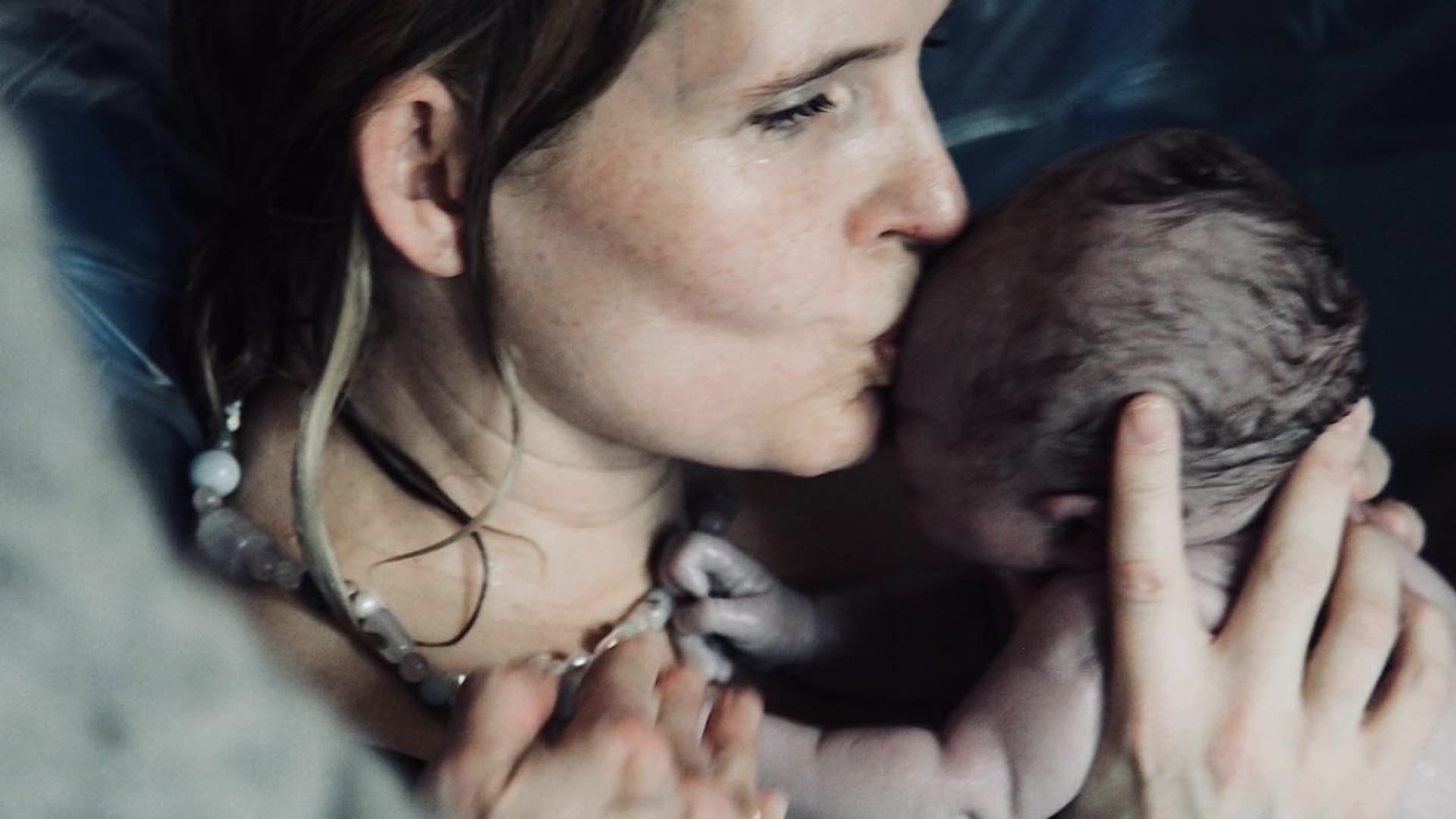 Hebamme Sissi Rasche über ihre 4. Hausgeburt: "Diesmal war es anders!"