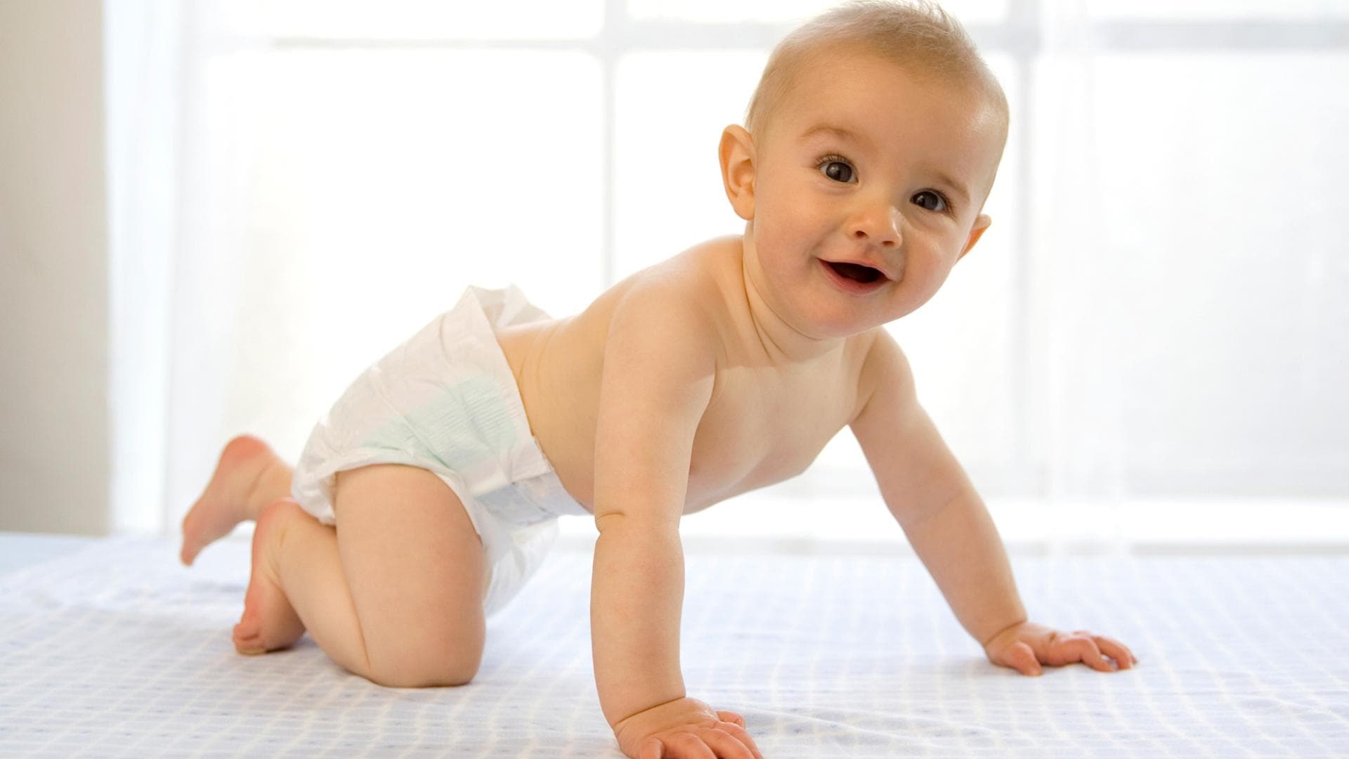 Wann lernt ein Baby sitzen?