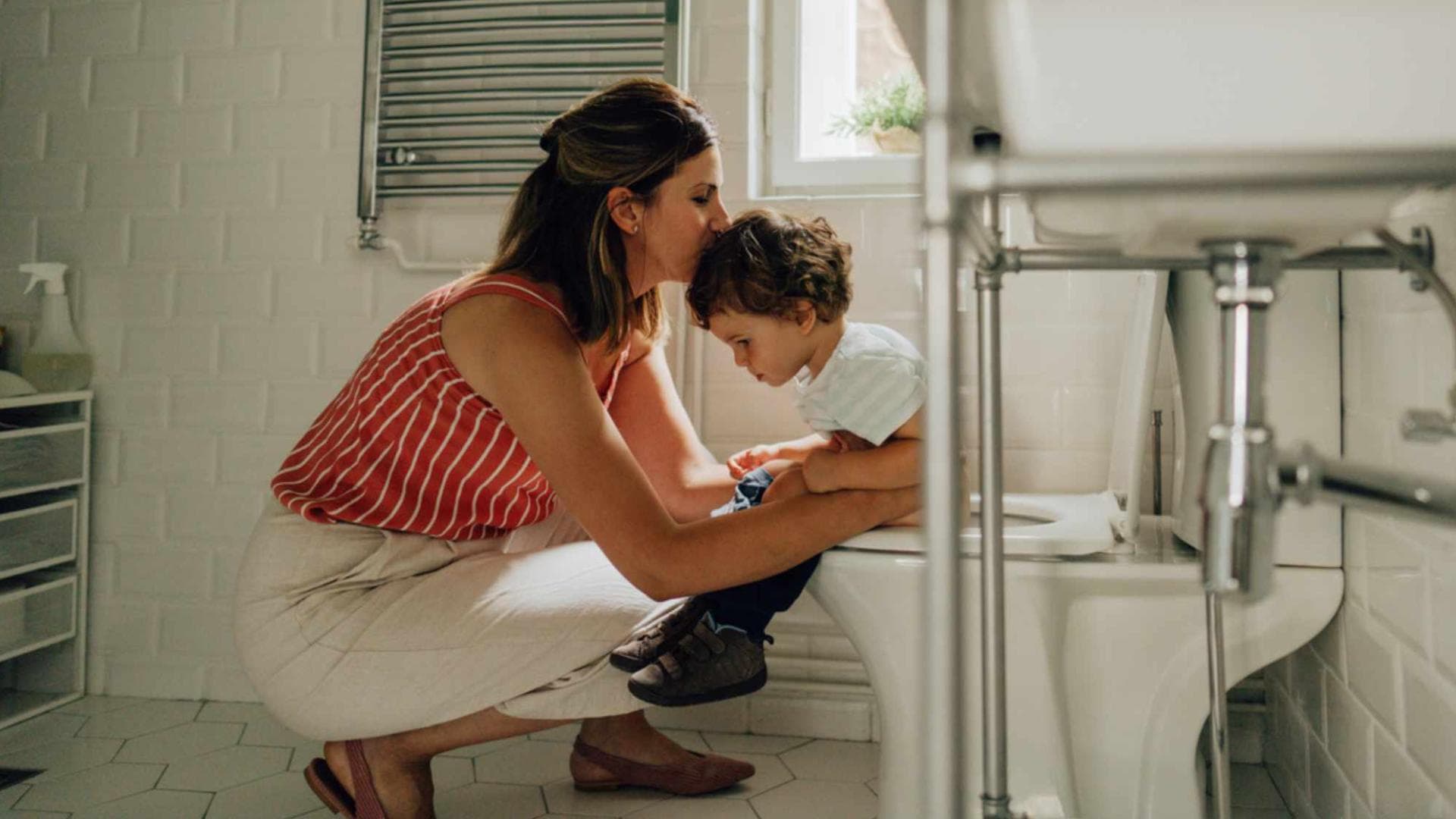 Stuhlgang anhalten: Wenn Kinder nur zu Hause Kacka machen